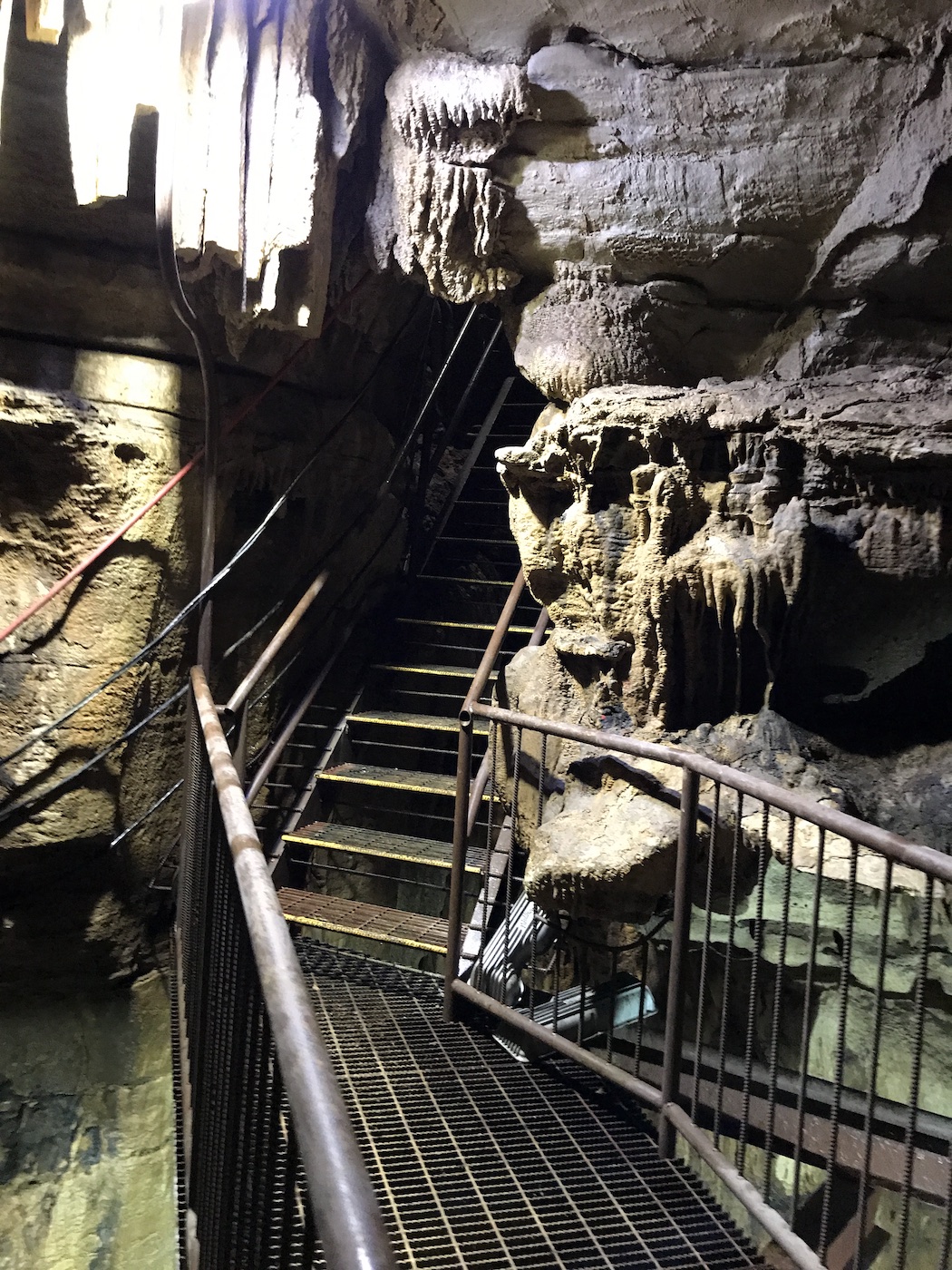 Retro – Crystal Onyx Cave