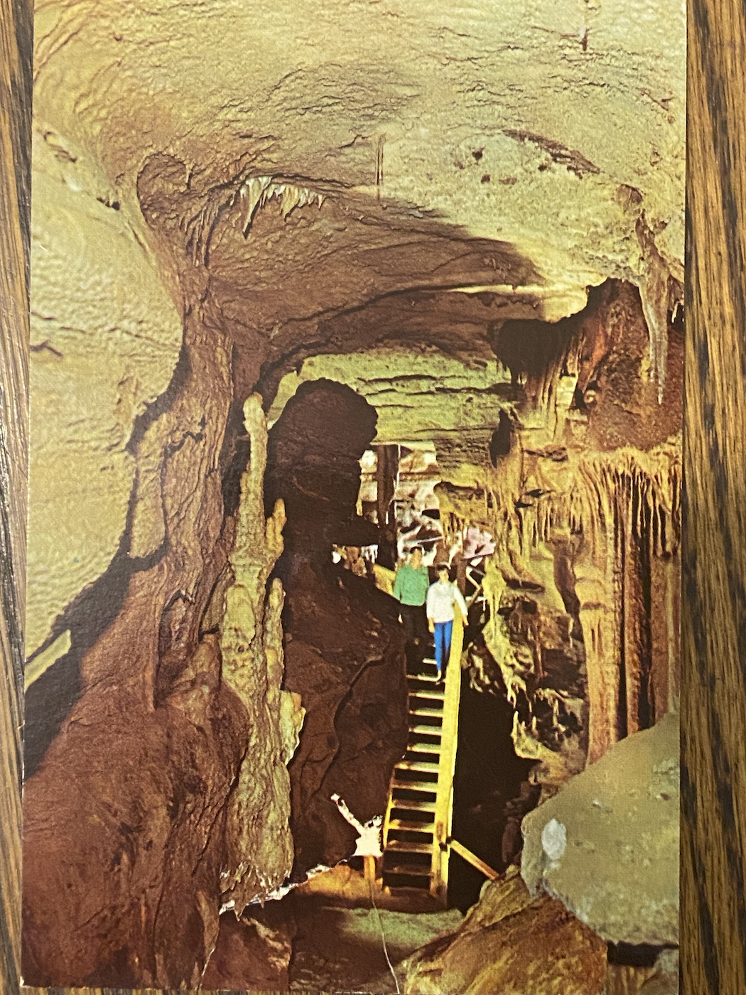 Retro – Crystal Onyx Cave
